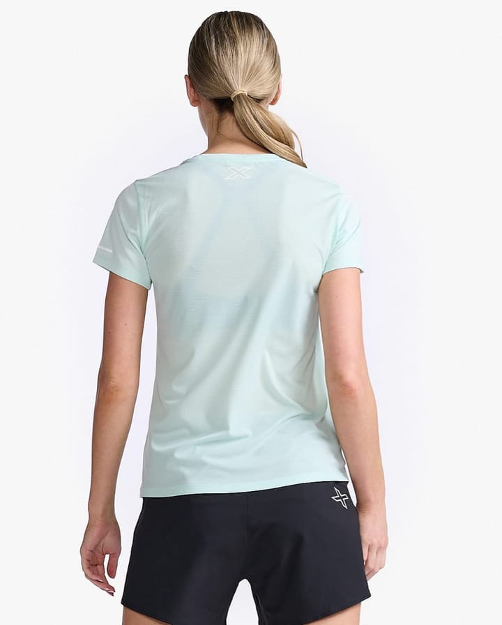 2XU Women's Aero Tee Glacier/White Reflective | Fjellsport.no