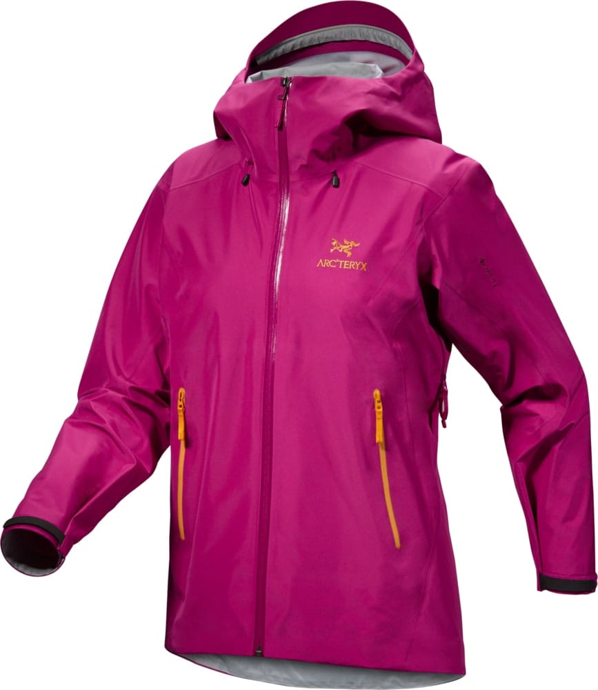 Arc'teryx Women's Beta LT Jacket Black Sapphire | Fjellsport.no